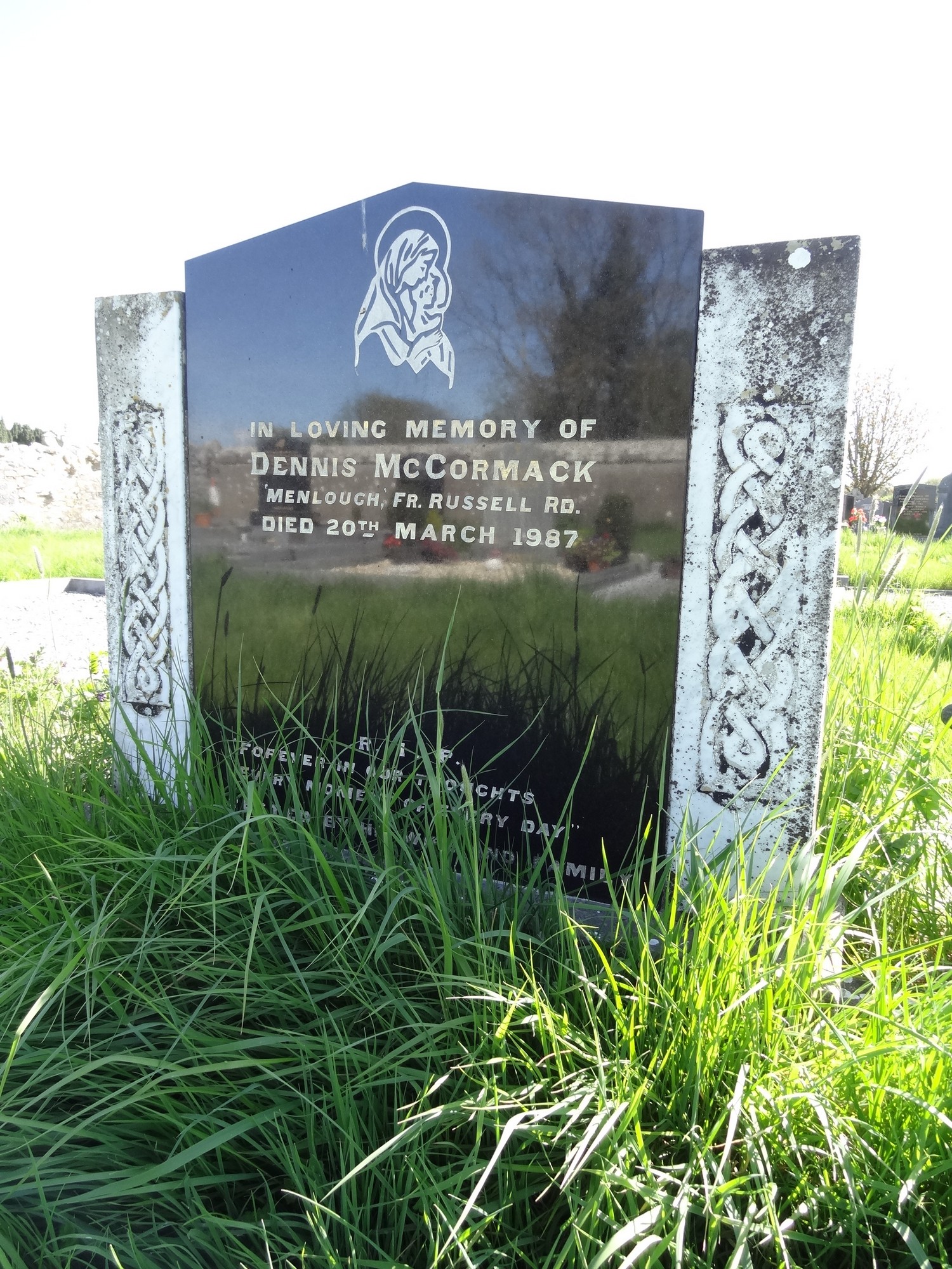 LI-STNS-0110 | Historic Graves